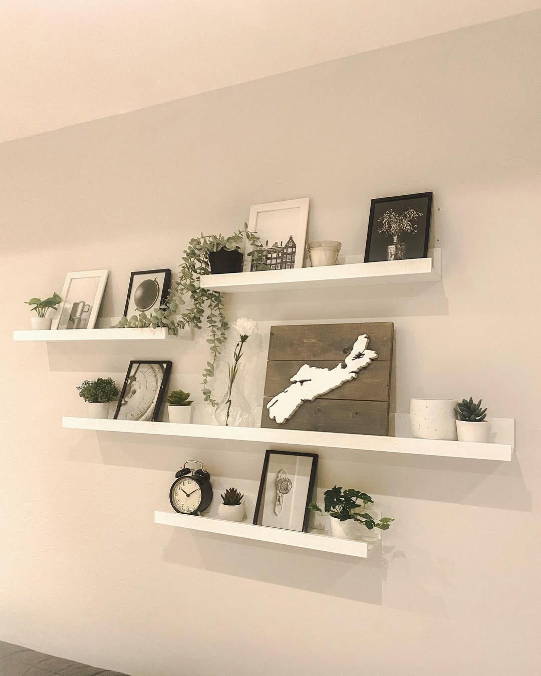 Top 20 Above The Couch Decor Ideas